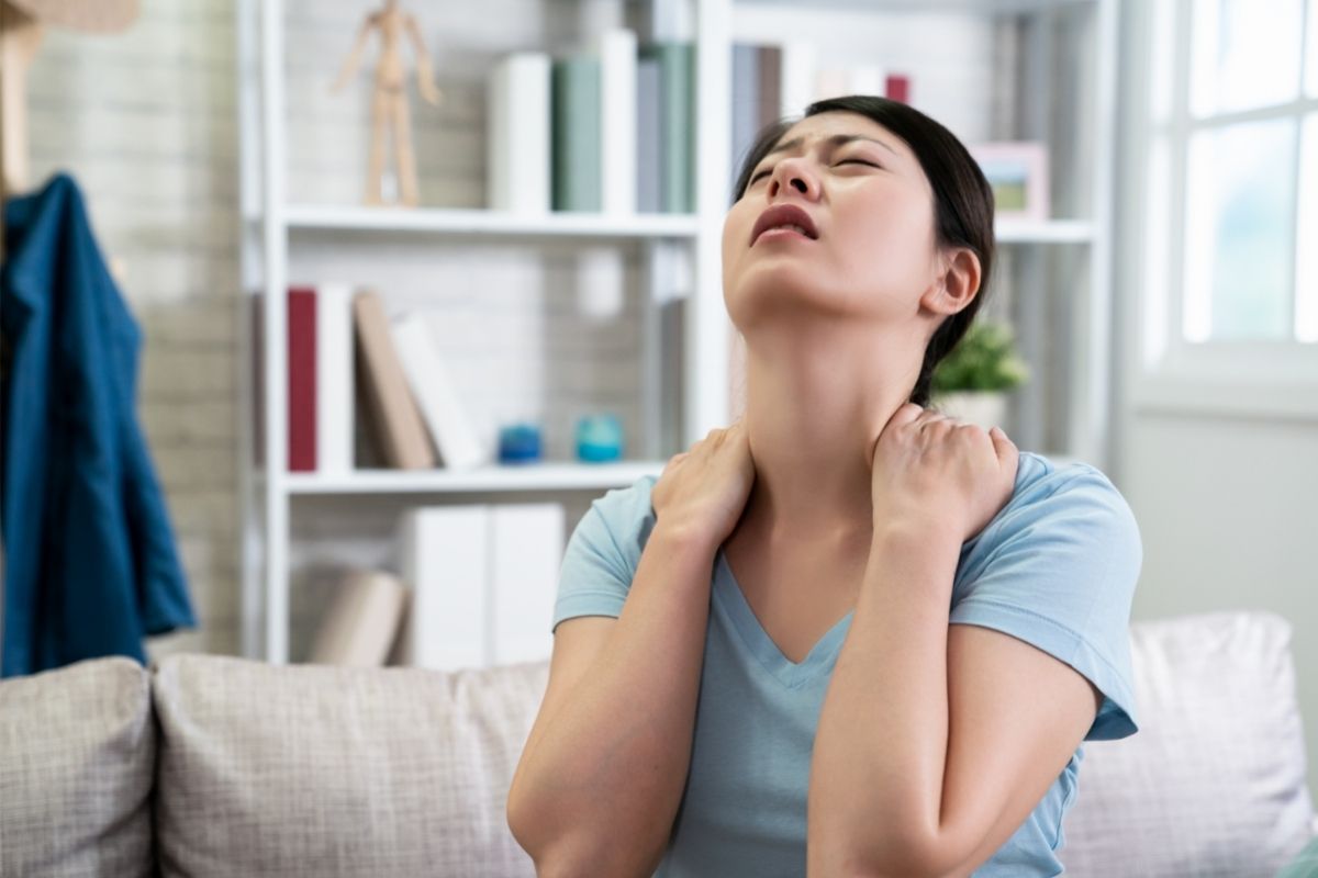 How To Relieve Tension In Neck And Shoulders From Anxiety ...