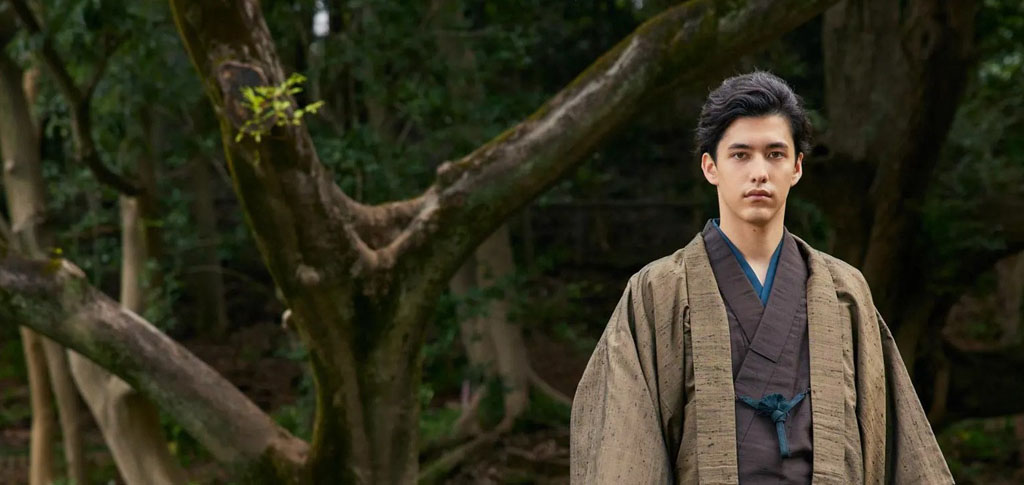 Why Do Guys Stare at Me But Never Smile: Unraveling the Mystery Behind ...